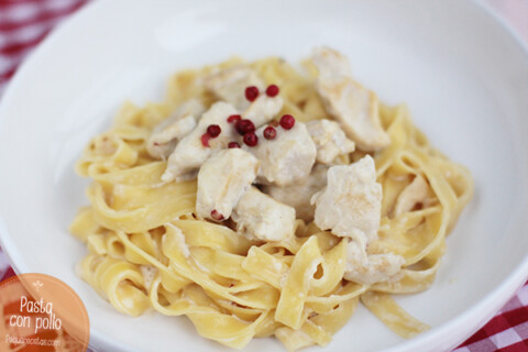 Pasta con pollo (receta familiar fácil) | PequeRecetas