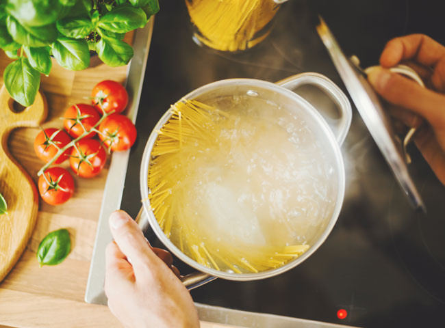 Cómo cocer pasta (10 trucos para que te quede perfecta) | PequeRecetas