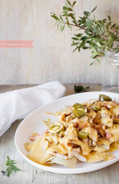 Nachos con queso en 3 pasos fáciles. Receta de nachos con queso