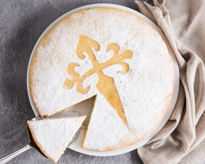 Tarta de Santiago tradicional - PequeRecetas