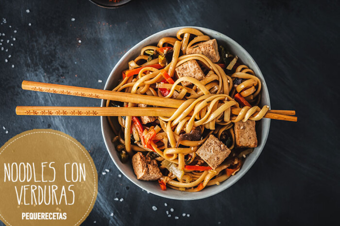 3 recetas de NOODLES con verduras, con pollo, o con gambas - PequeRecetas