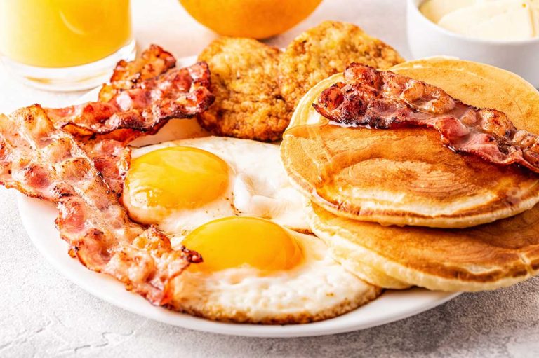 Huevos fritos (cómo freír un huevo perfecto) - PequeRecetas