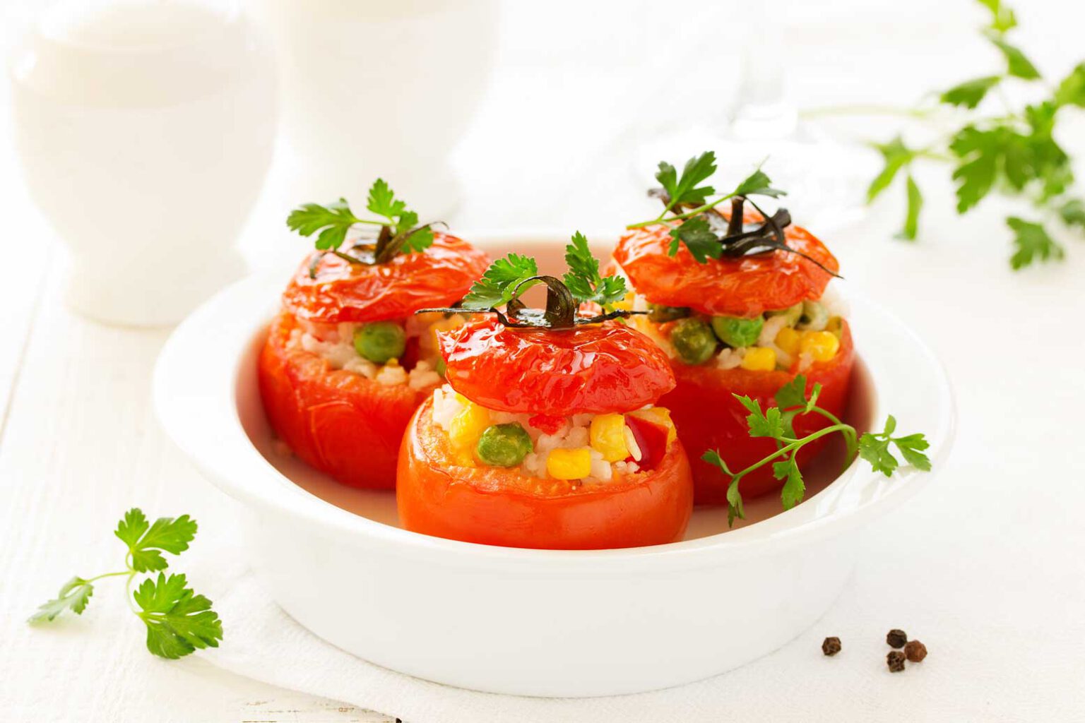 Tomates rellenos (9 recetas de tomates rellenos al horno o fríos ...