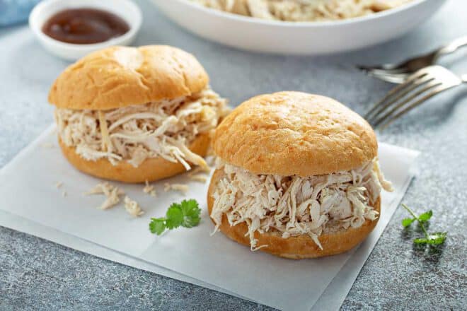 Pollo desmechado (Pulled Chicken) - PequeRecetas