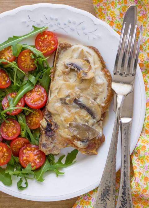 Chuletas de cerdo en salsa (3 recetas fáciles) - PequeRecetas