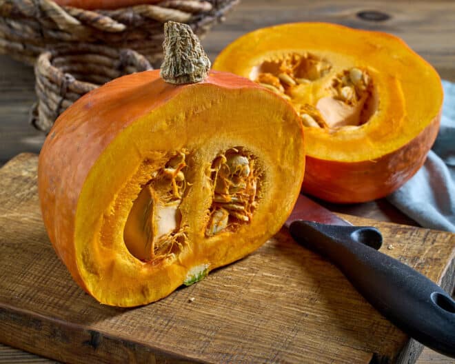 Cómo pelar y cortar una calabaza de forma fácil y rápida - PequeRecetas