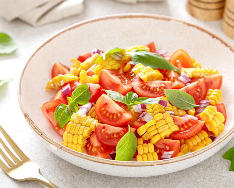 Ensalada de tomate (20 ensaladas ligeras y refrescantes con tomate ...