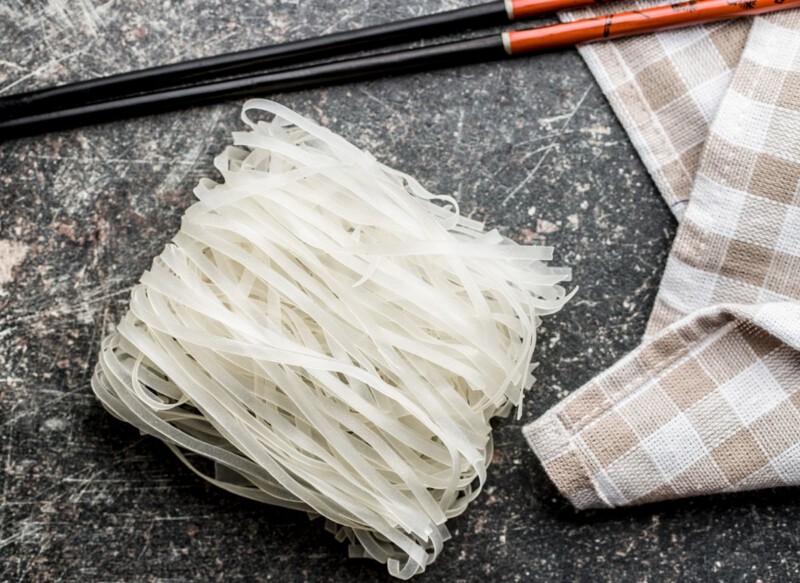 3 recetas con FIDEOS DE ARROZ fáciles - PequeRecetas