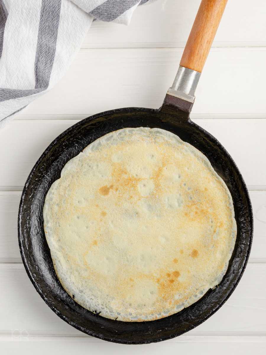 Masa de crepes en Thermomix fácil y rápida - PequeRecetas