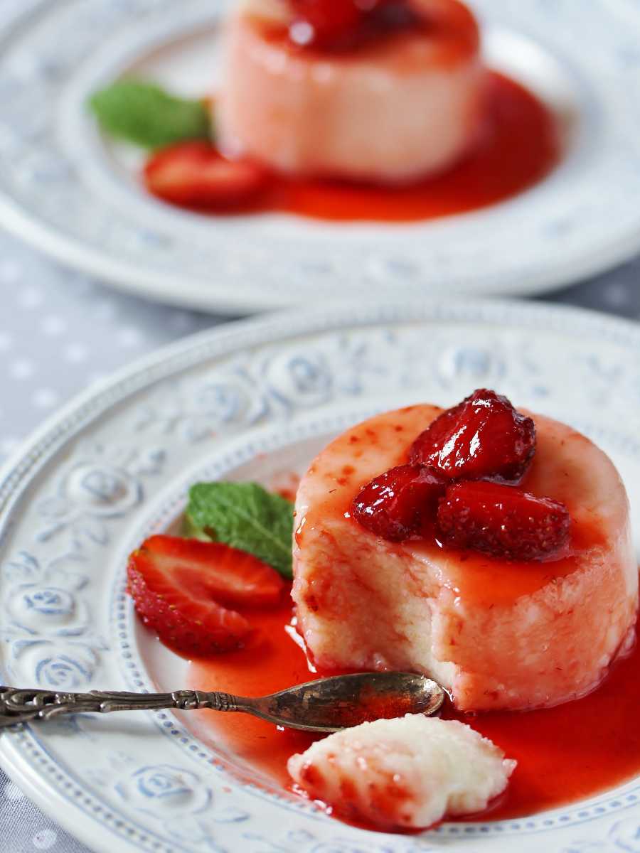 Flan de fresa casero sin horno - PequeRecetas