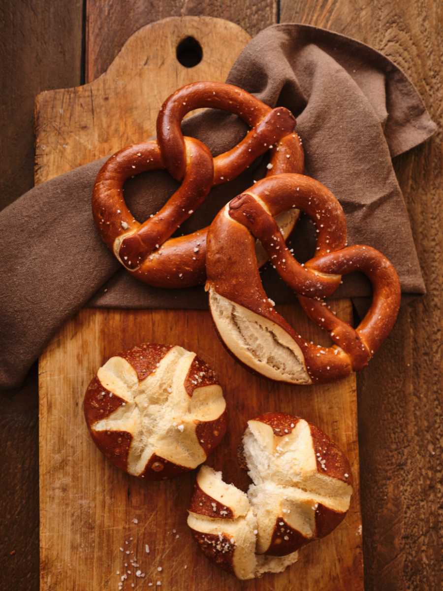 Pretzels o Bretzel caseros: la auténtica receta alemana - PequeRecetas